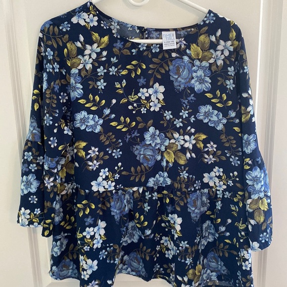 Time and Tru | Tops | Time And Tru Gorgeous Floral 34 Sleeved Top ...